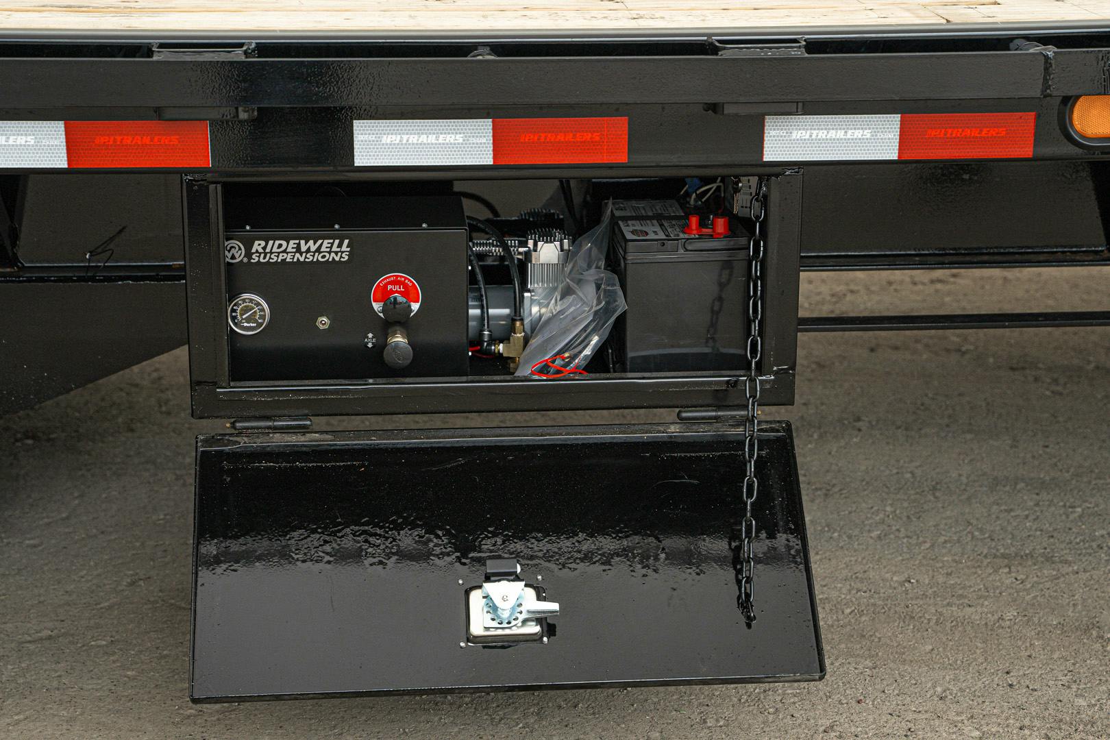 Stock #58345 - PJ Trailers 40ftx102in Gooseneck Air Ride Flatbed ...