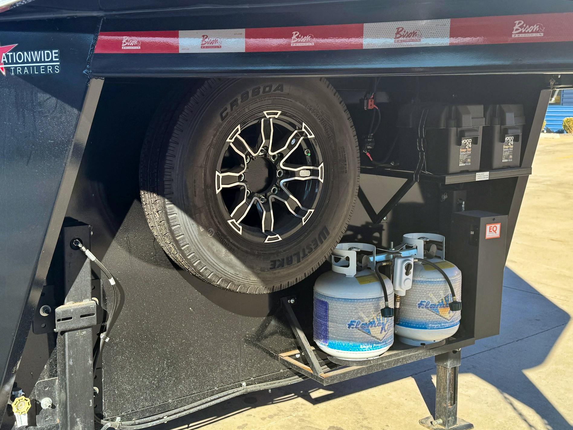 Stock #59446 - Bison 21ft Ranger 2 Horse Trailer w Living Quarters RG8209B