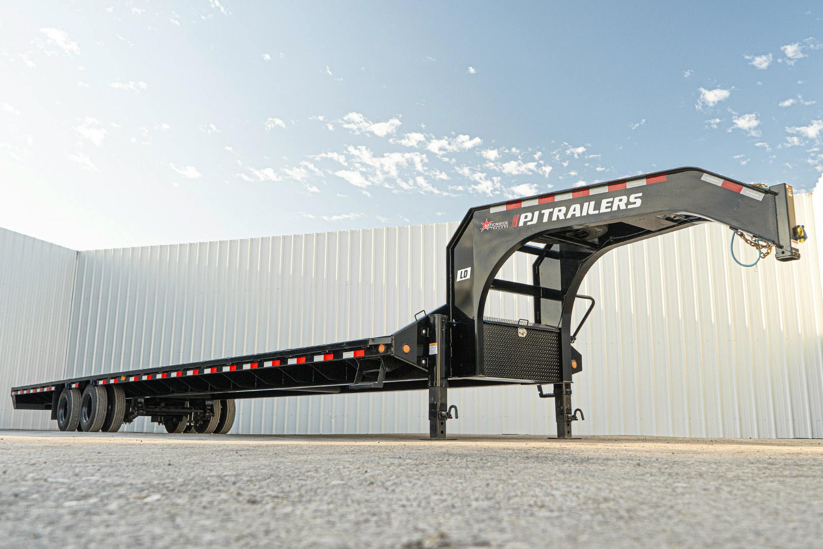 Stock #63011 - PJ Trailers 40ftx102in Gooseneck Low Pro Flatbed Trailer ...