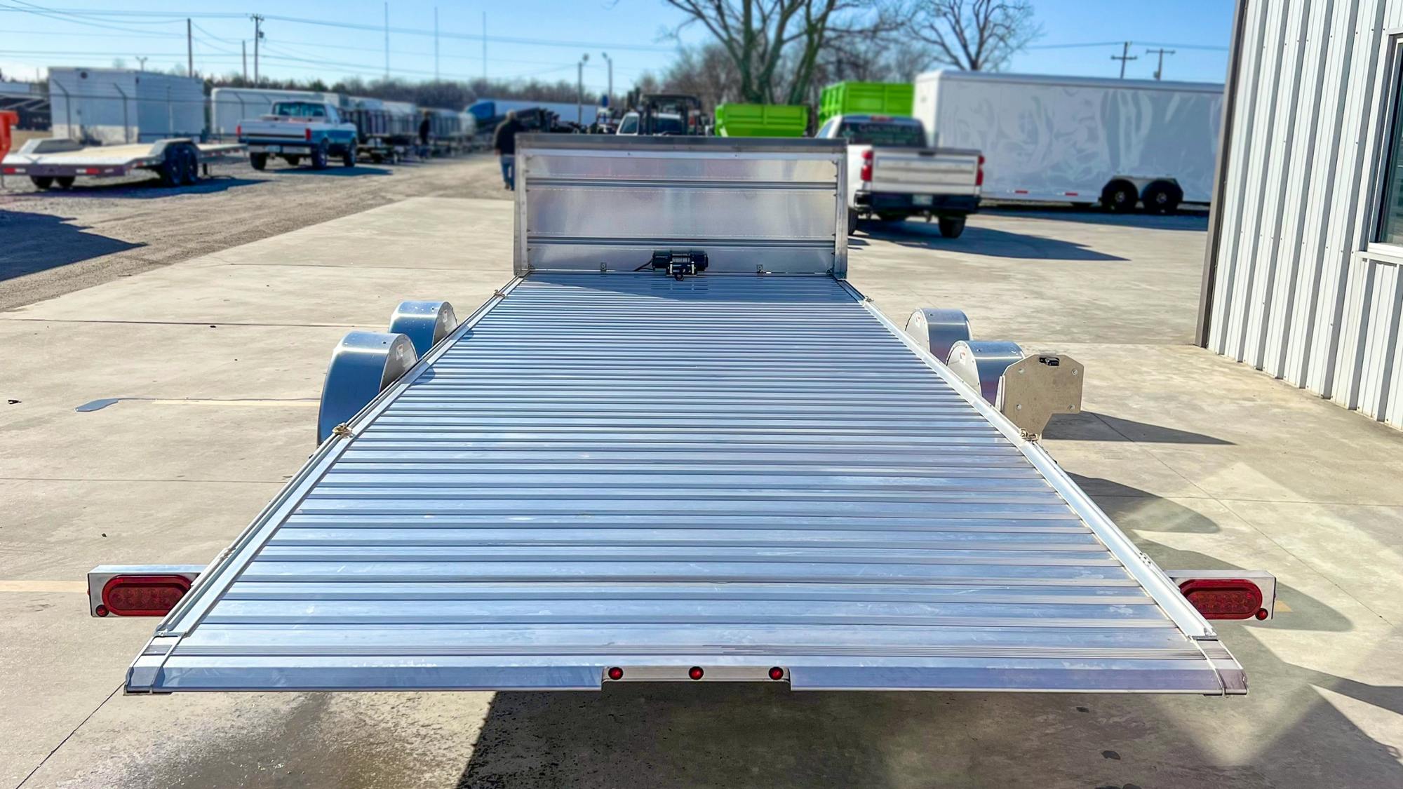 Stock #66812 - Timpte Remolque para automóvil de aluminio de la serie ...