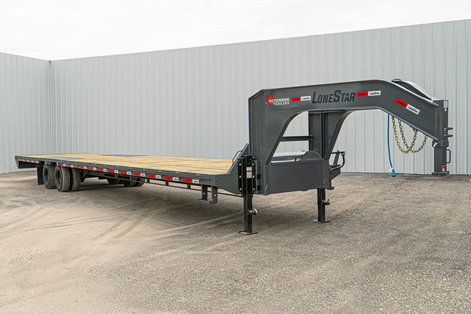 Stock #66939 - LoneStar 40ftx102in Gooseneck Lo Pro Flatbed Trailer w ...