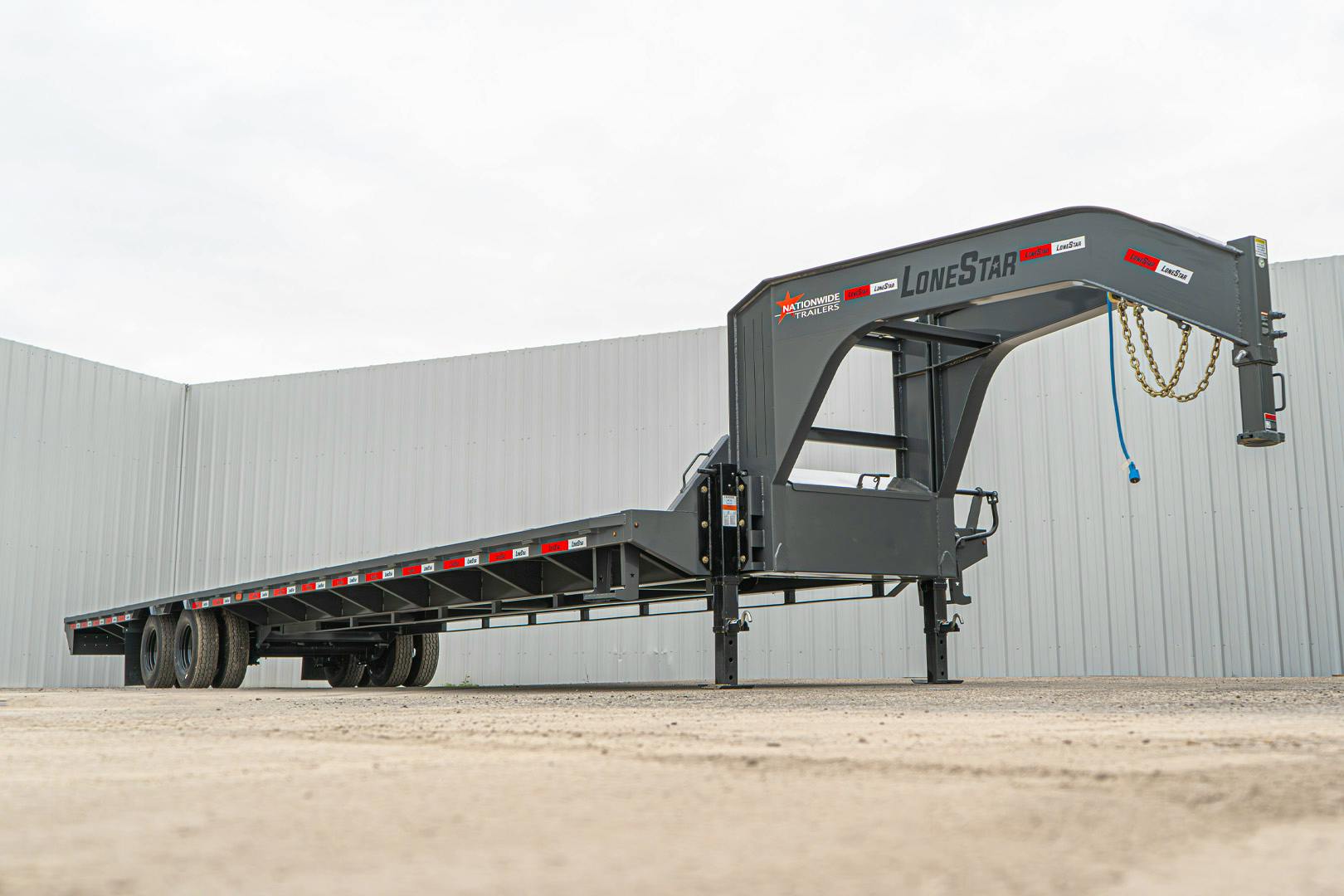 Stock #66939 - LoneStar 40ftx102in Gooseneck Lo Pro Flatbed Trailer w ...