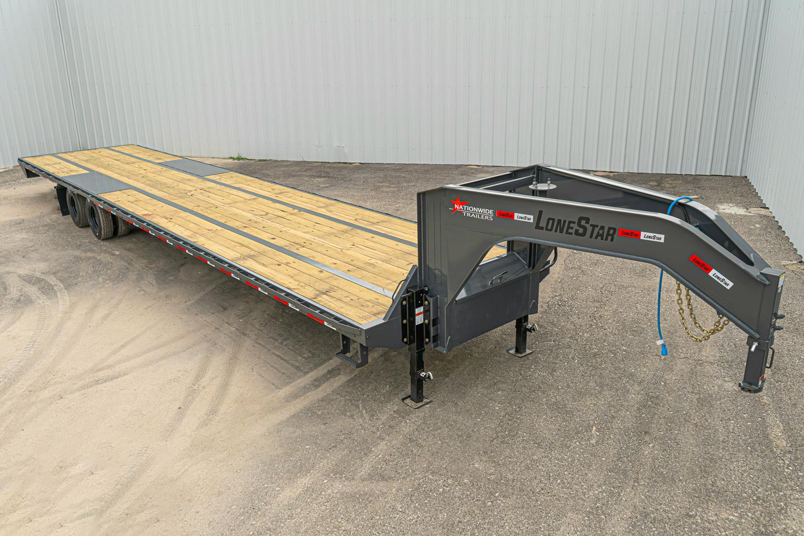 Stock #66939 - LoneStar 40ftx102in Gooseneck Lo Pro Flatbed Trailer w ...