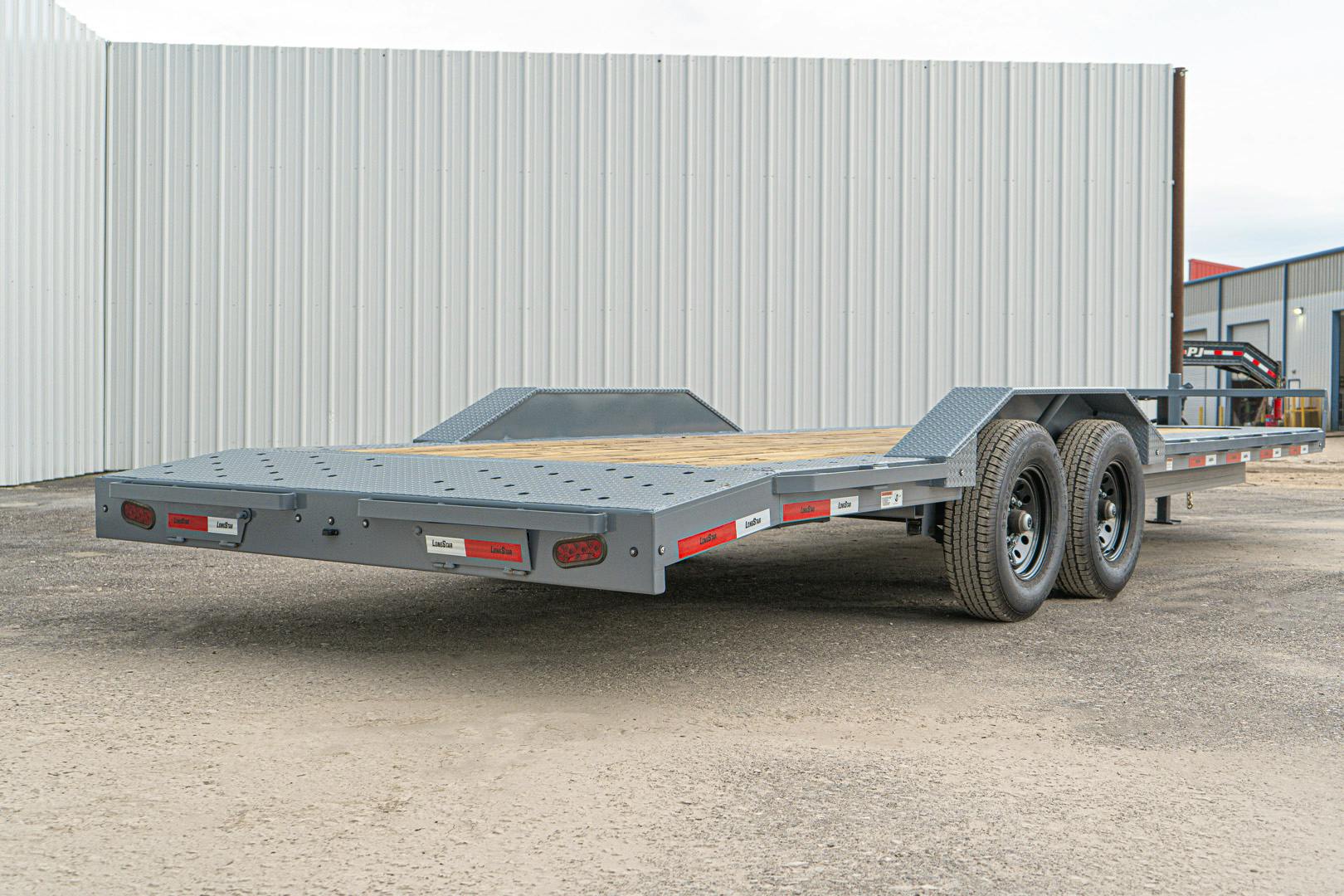 Stock #67824 - LoneStar 24ftx102in Uber Breit Equipment Trailer w Slide ...
