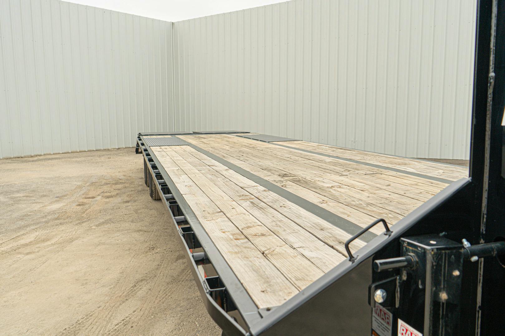 Stock #68781 - PJ Trailers 32ftx102in Gooseneck Low Pro Flatbed Trailer ...