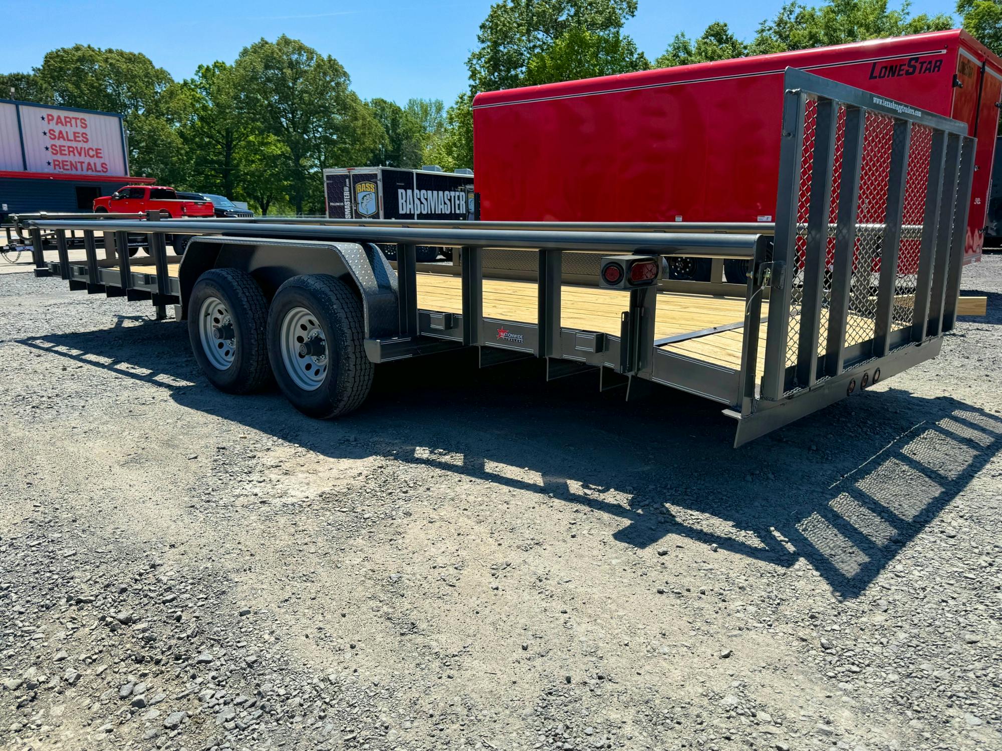 Texas Bragg 22ftx83in Utility Trailer w 2ft Dovetail 3ft Gate U2