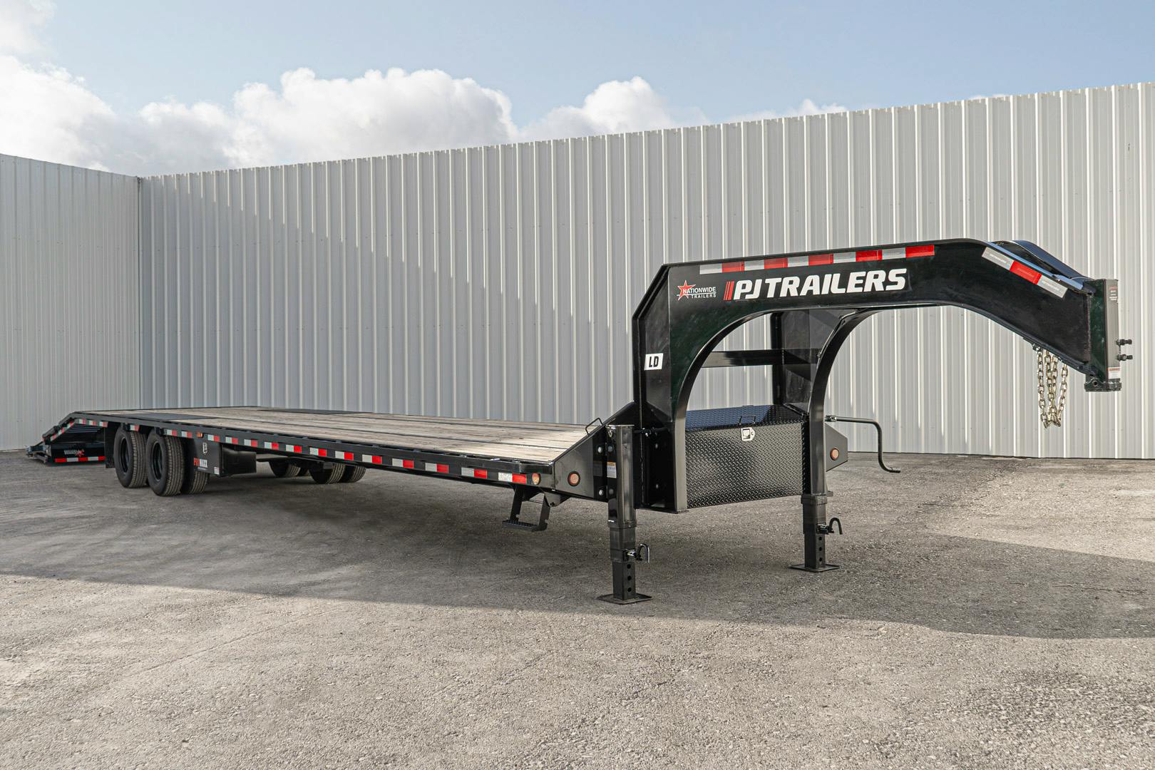 Stock #74599 - PJ Trailers 40ftx102in Gooseneck Low Pro Flatbed Trailer ...